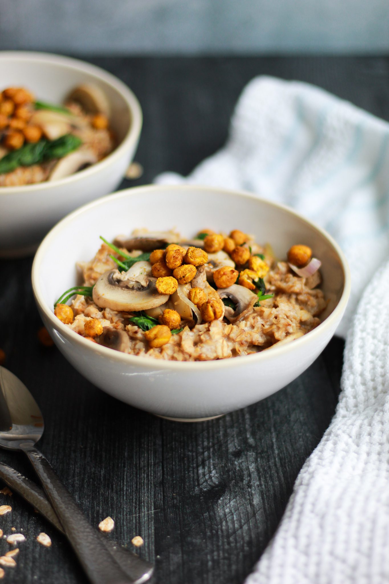 Vegan Savory Oatmeal {Gluten-Free} | The Banana Diaries