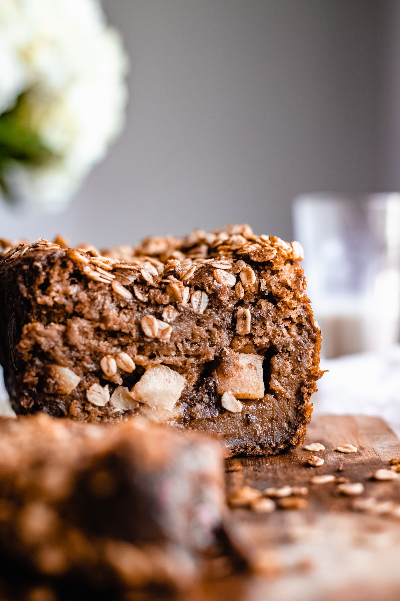 Healthy Apple Cinnamon Bread (Vegan) | The Banana Diaries