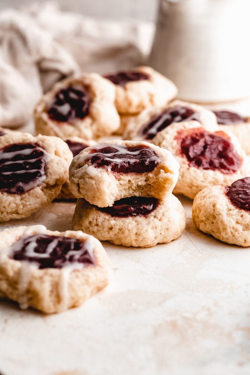 Easy Raspberry Vegan Thumbprint Cookies (Video!) | The Banana Diaries