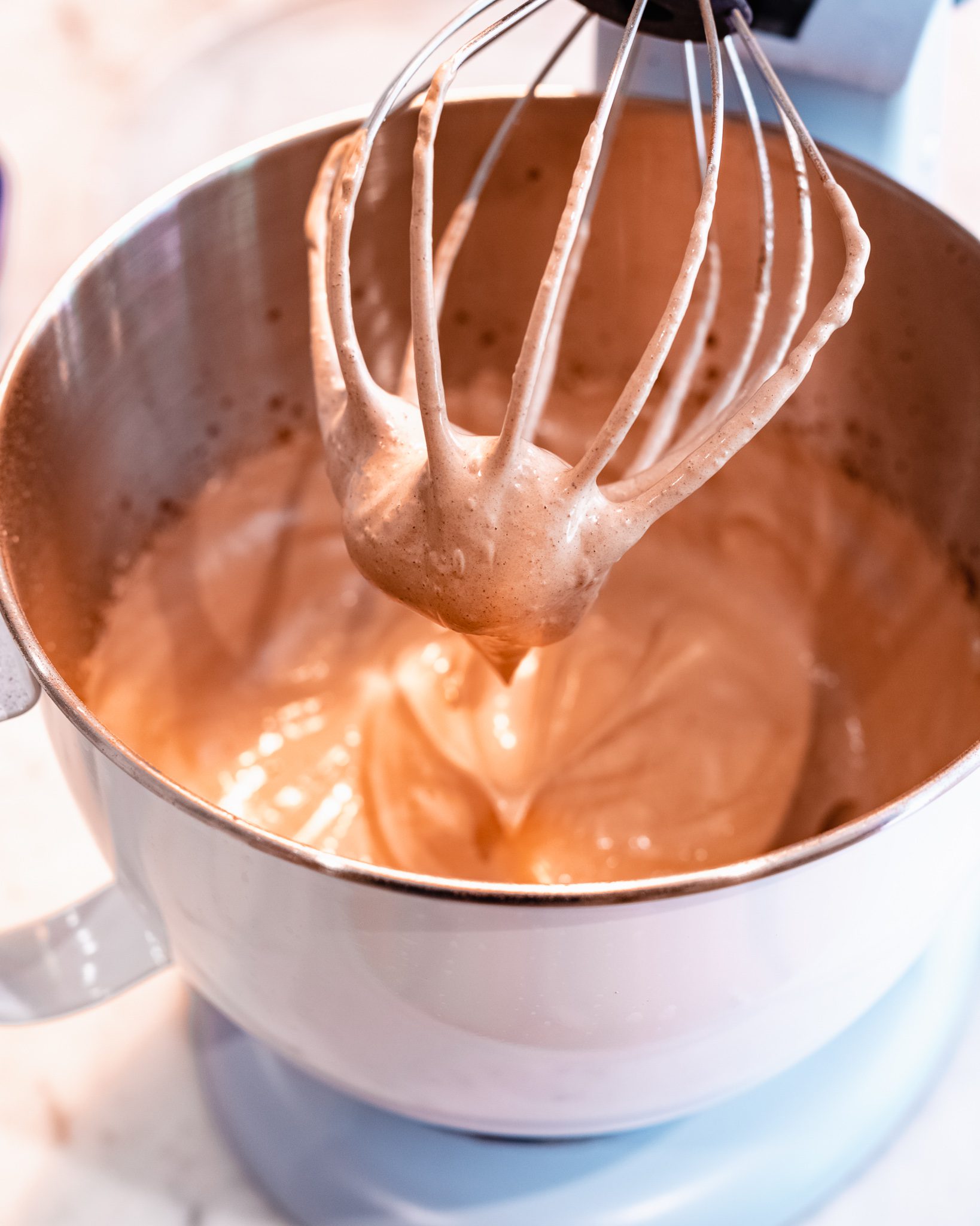 5 Ingredient Easy Vegan Chocolate Mousse (Aquafaba Mousse) | The Banana ...