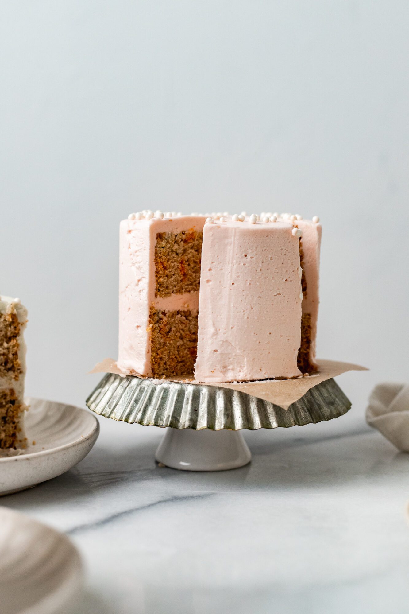 Easy Vegan Mini Cakes Recipe (Secretly Vegan & Gluten Free!) | The ...