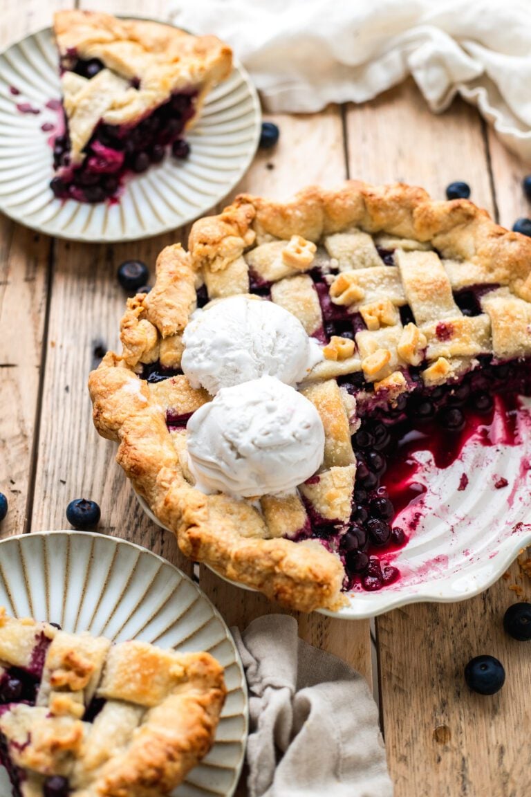 Best Ever Vegan Blueberry Pie (Gluten Free option!) | The Banana Diaries