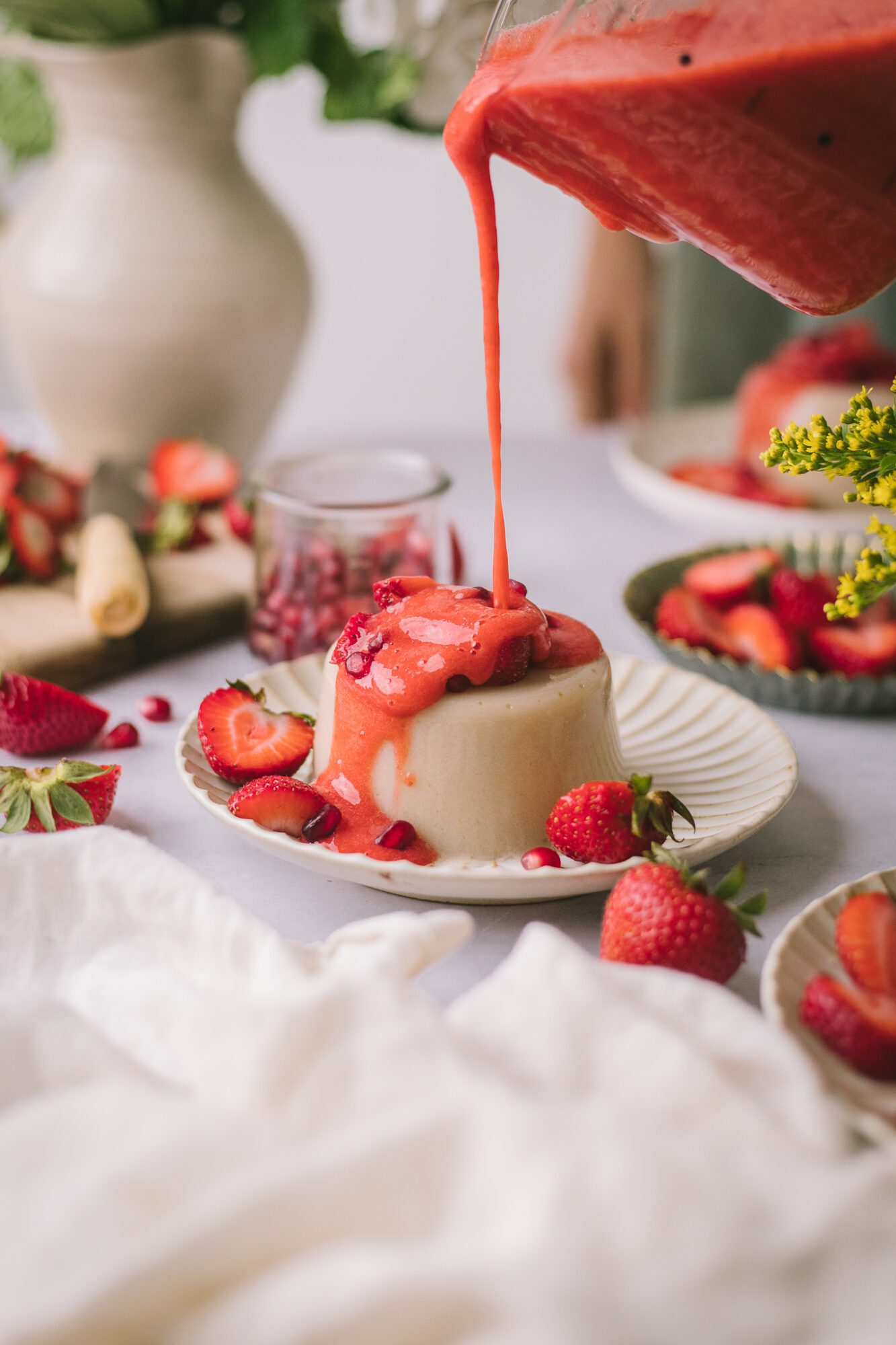 Easy 4 Ingredient Vegan Panna Cotta (No Agar Agar Option!) | The Banana ...