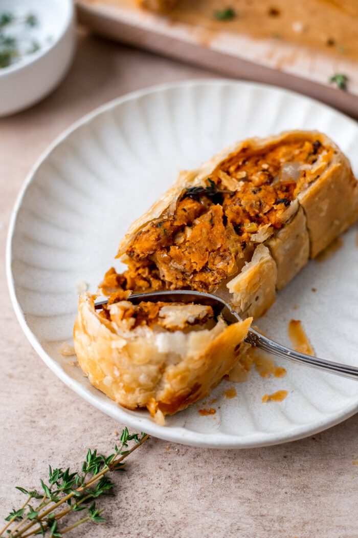 Quick & Easy Puff Pastry Vegan Wellington Recipe | The Banana Diaries