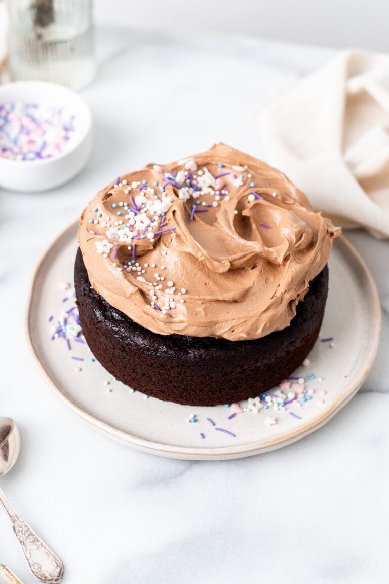 Moist & Rich Small Vegan Chocolate Cake (No eggs needed!) | The Banana ...