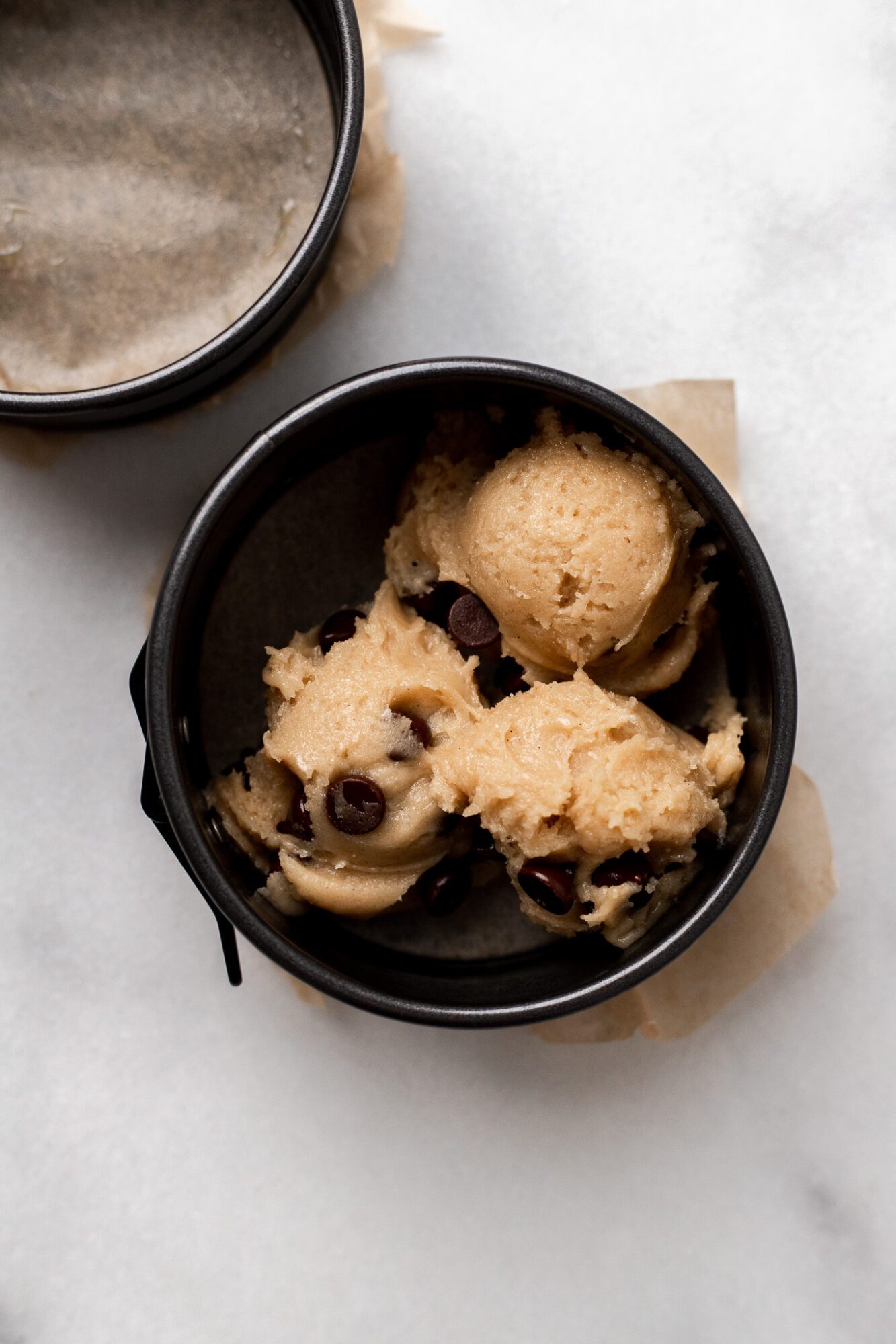 Molten Mini Vegan Chocolate Chip Cookie Cakes with Ganache Frosting (No ...