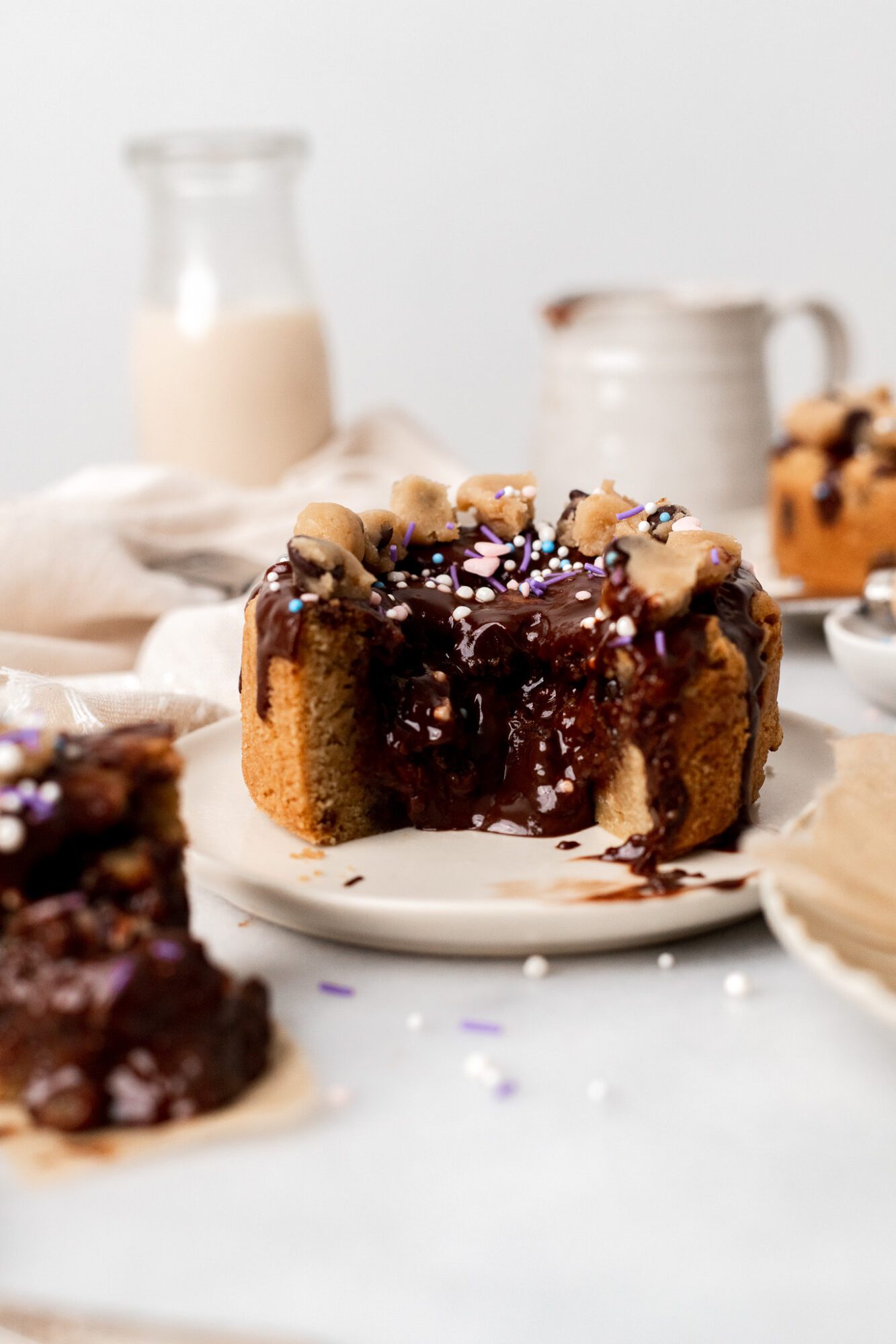 Molten Mini Vegan Chocolate Chip Cookie Cakes with Ganache Frosting (No ...
