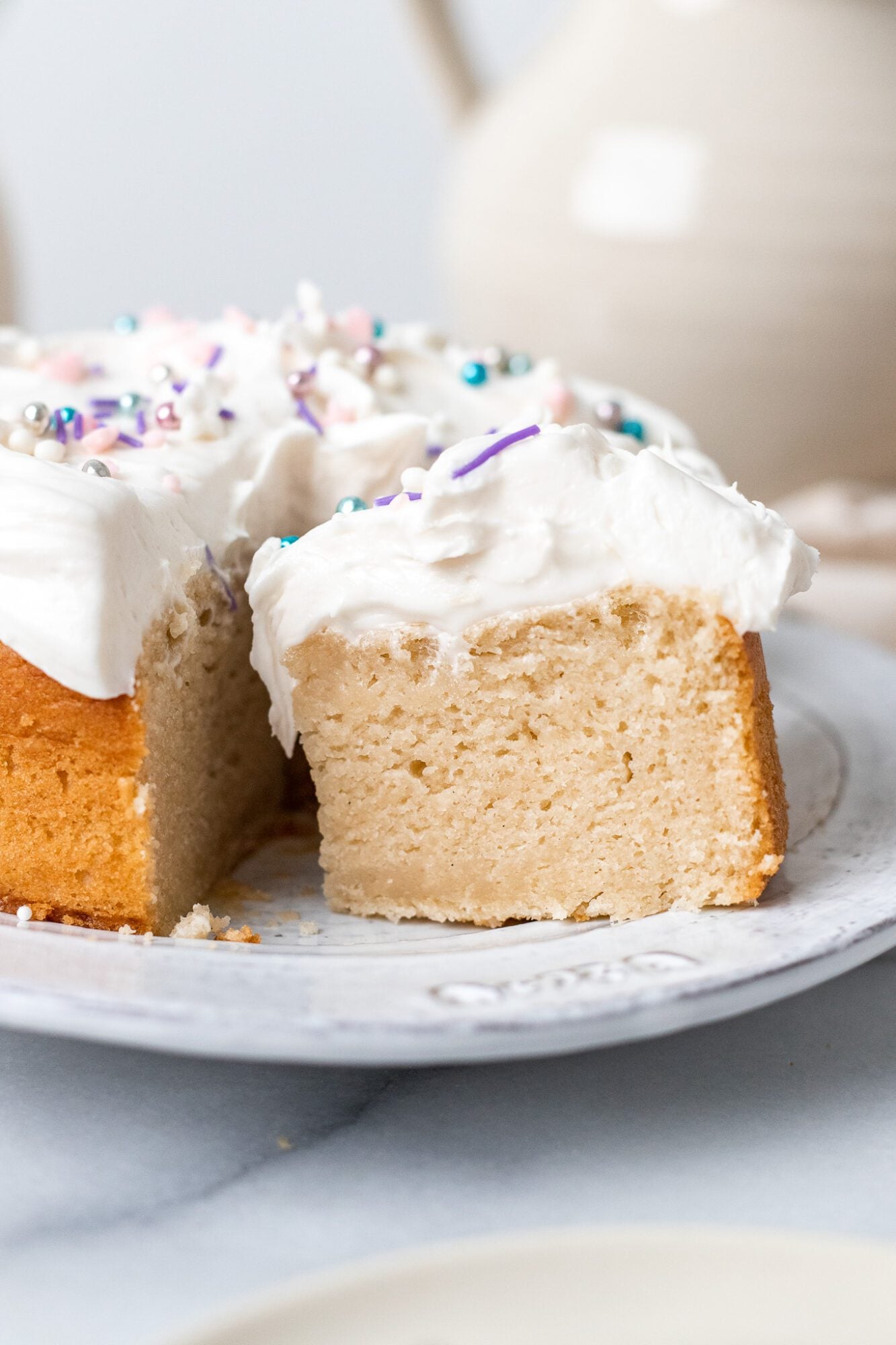 Buttery Moist Small Vanilla Cake Recipe (6" Vegan Cake) | The Banana ...