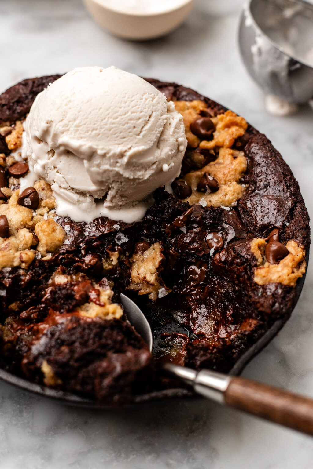 'Nutella' Stuffed Mini Brookie Cookie Skillet - NO eggs, Dairy Free ...