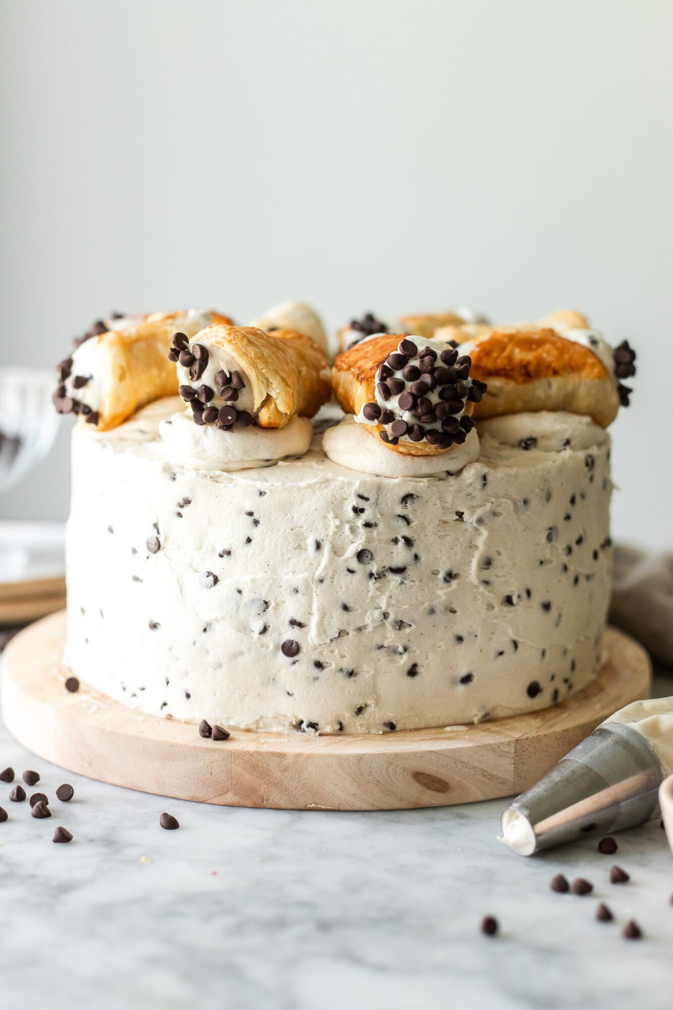 Unbelievably Vegan Cannoli Cake Recipe | The Banana Diaries