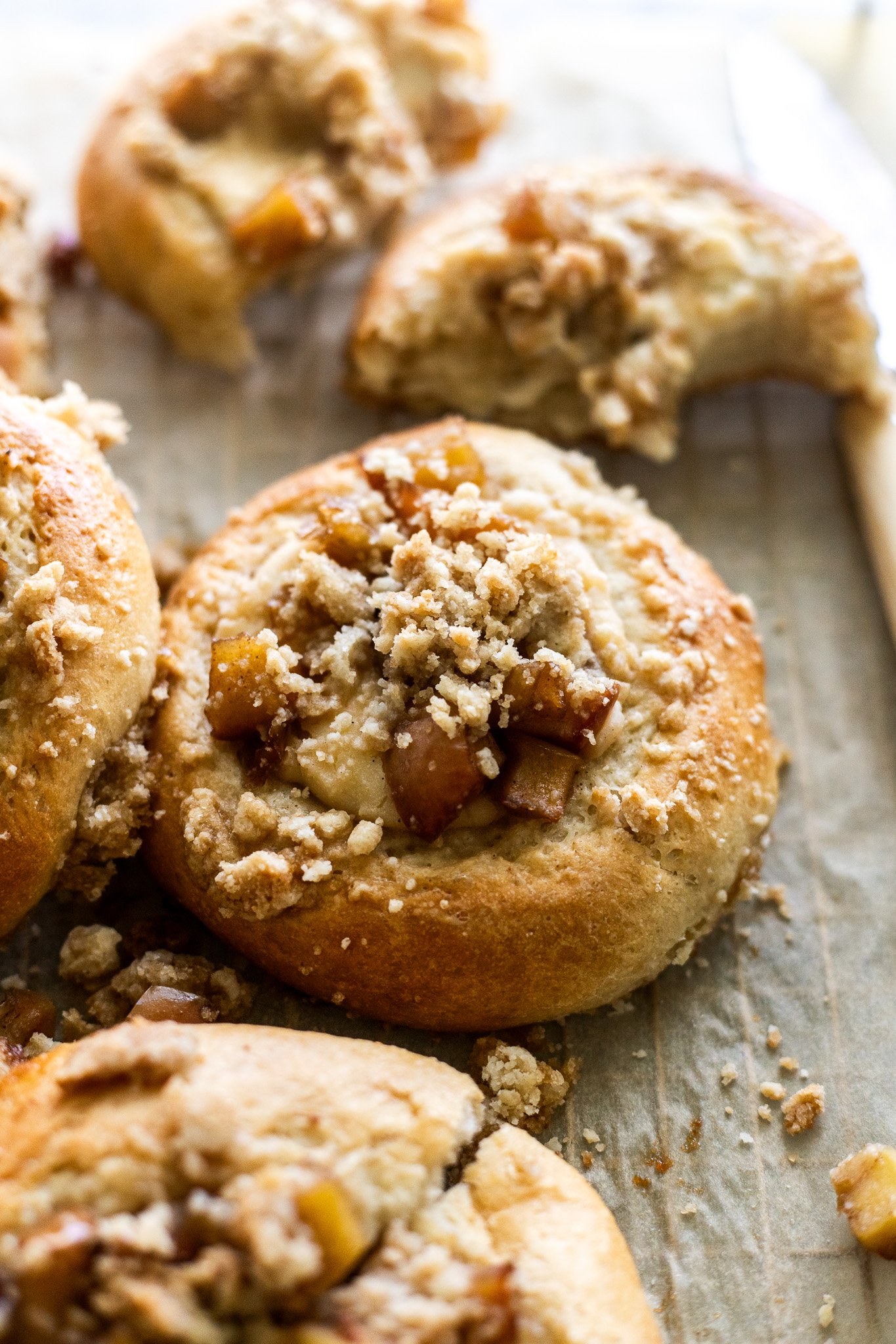 Vegan Apple Cheesecake Brioche Buns | The Banana Diaries