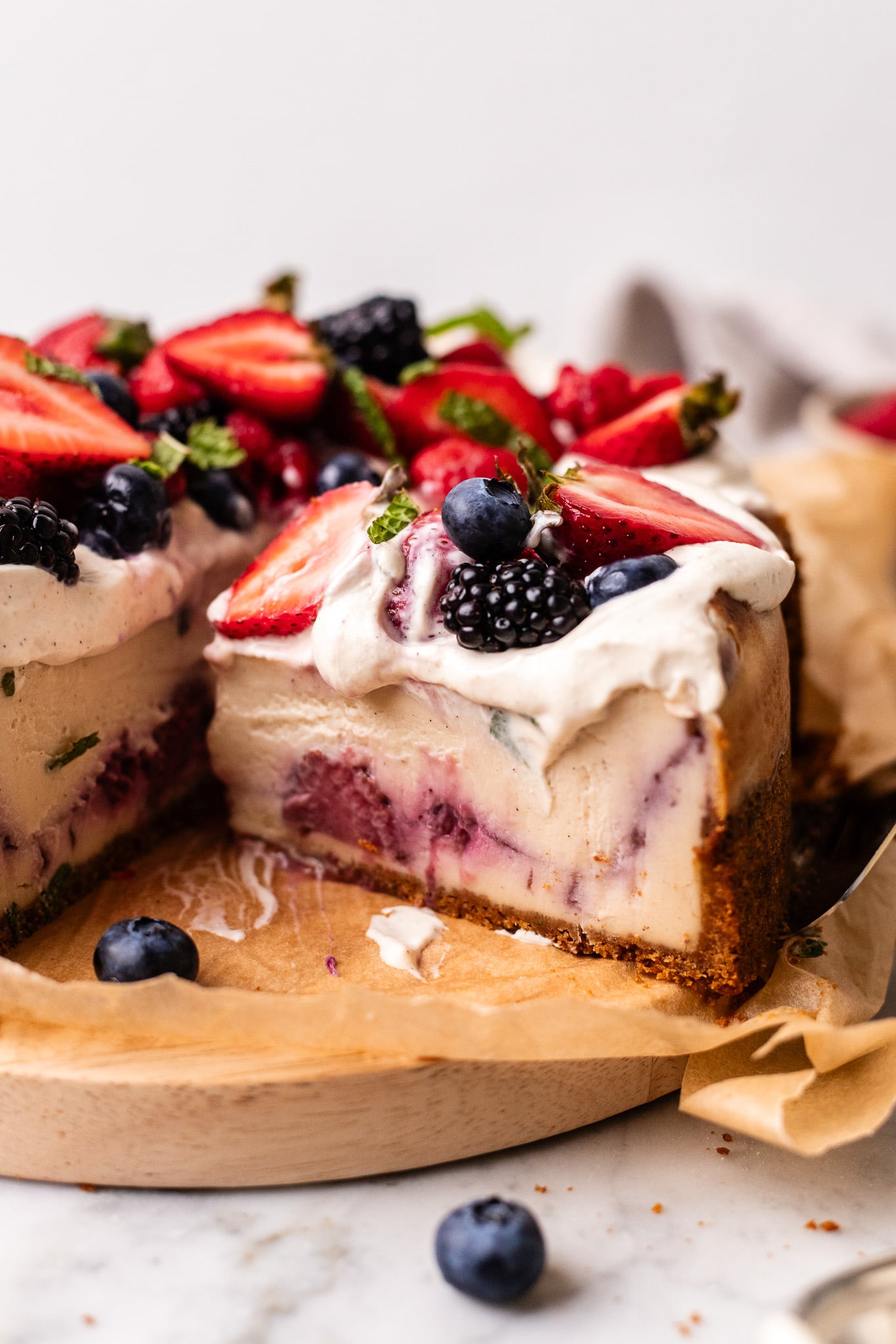 Ridiculously Creamy Berry Chantilly Cheesecake - Dairy Free & Vegan ...