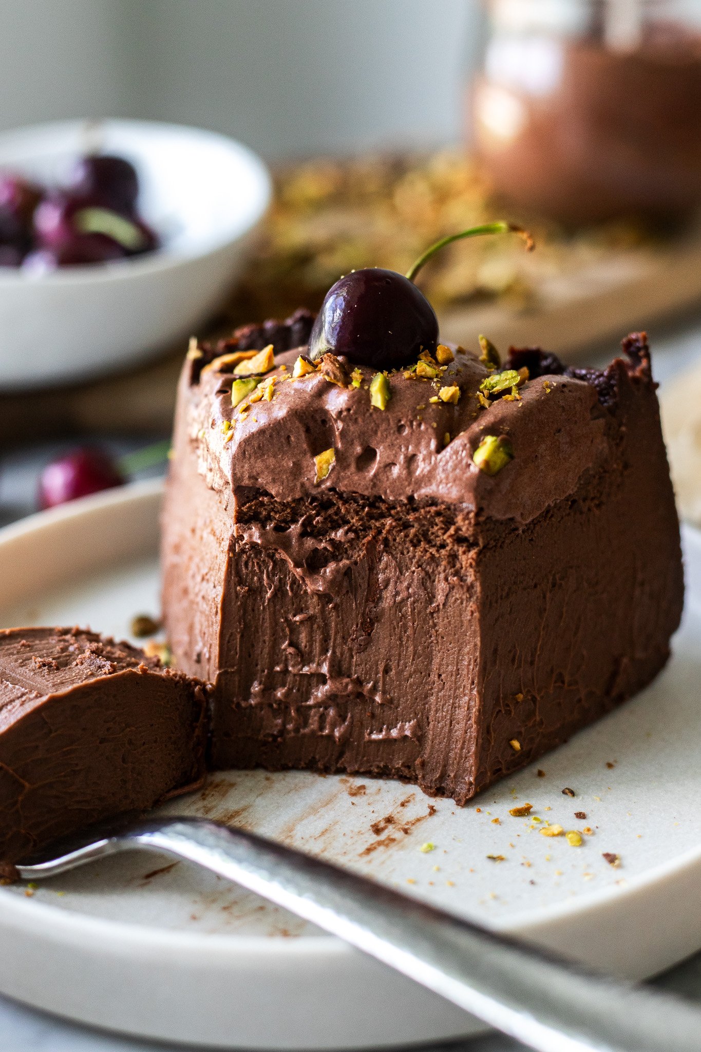 Ridiculously Creamy Vegan Chocolate Basque Cheesecake | The Banana Diaries