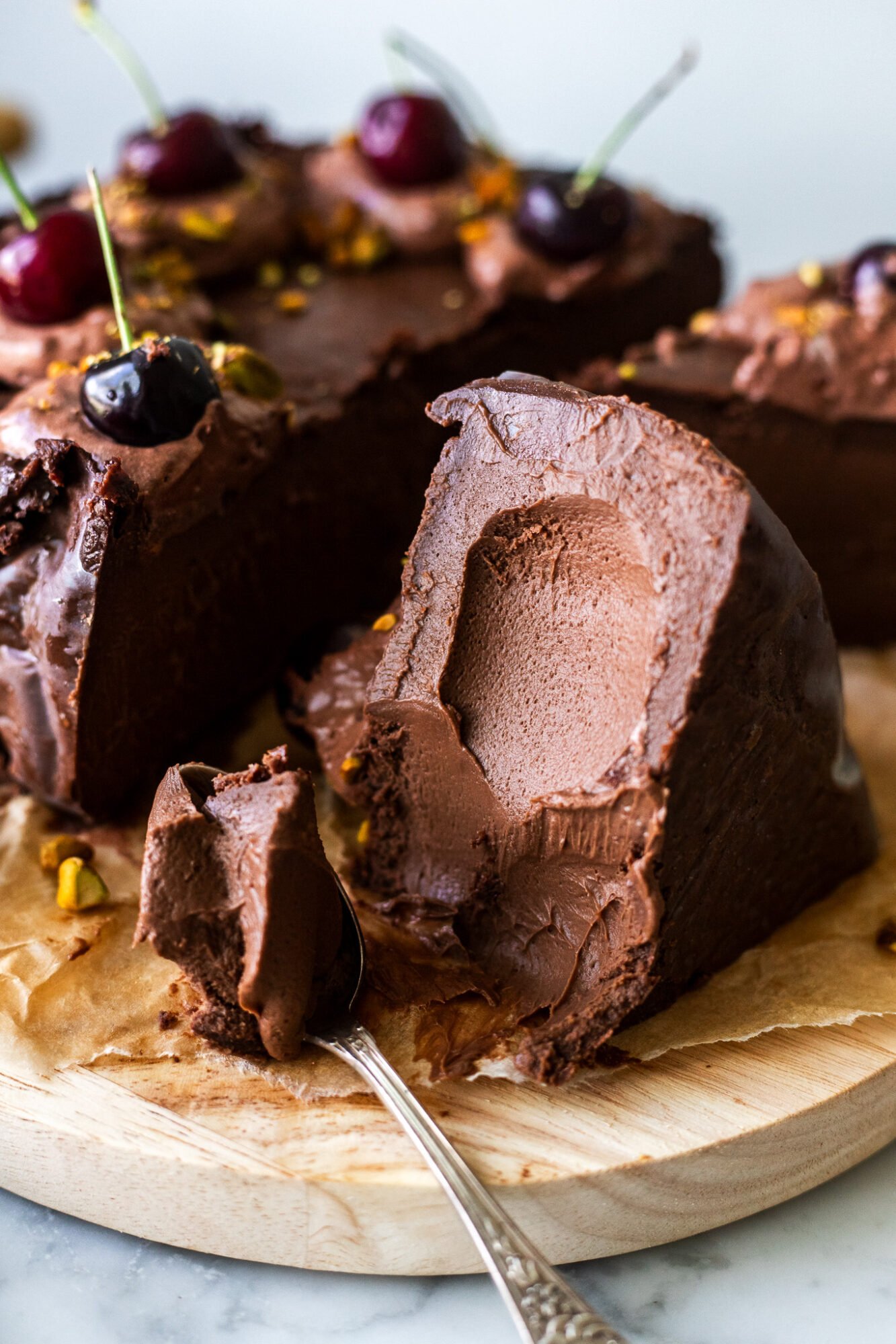 Ridiculously Creamy Vegan Chocolate Basque Cheesecake | The Banana Diaries