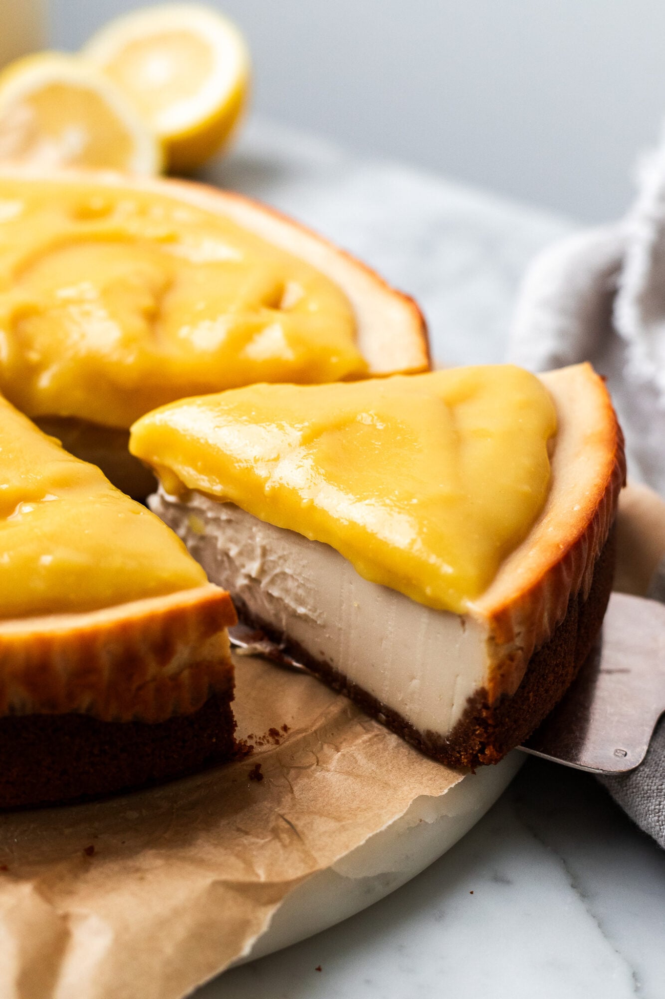 Easy Vegan Lemon Cheesecake with Lemon Curd - No nuts, no tofu! | The ...