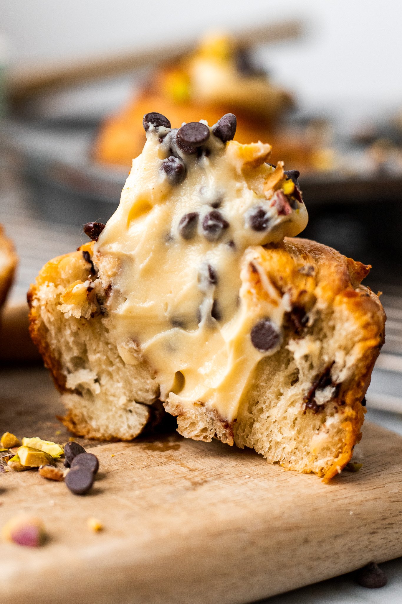 Easy Vegan Cruffin Recipe From Scratch with Cannoli Filling | The ...